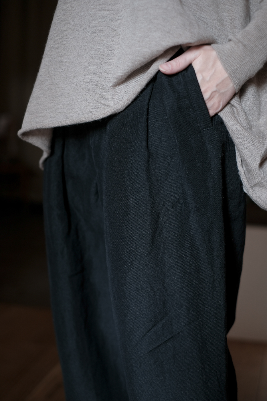 Phoenix pants ( Wool linen twill) col.Black | Re;li